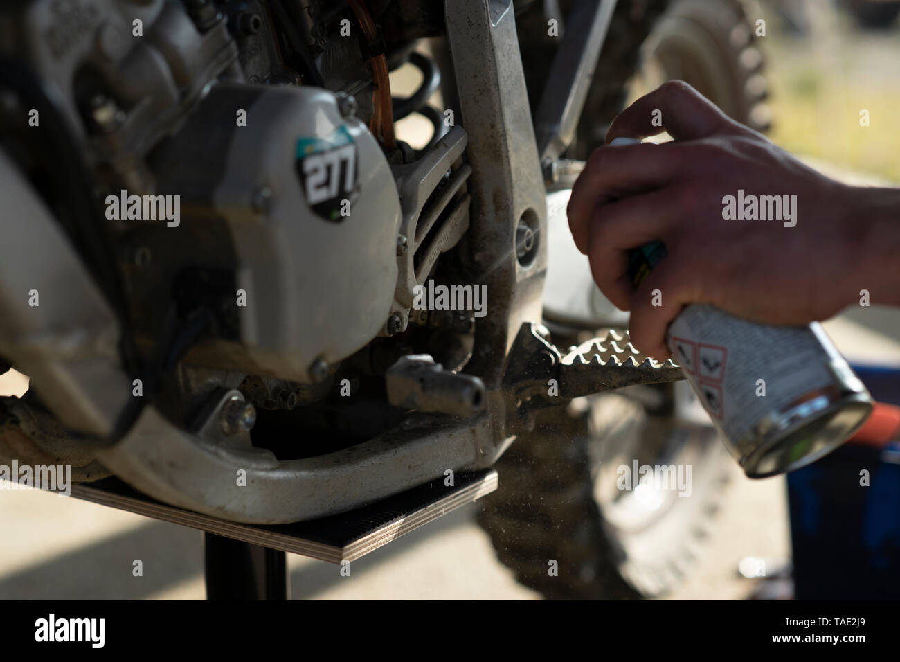 Close up hand man spraying hi-res stock photography and images - Alamy