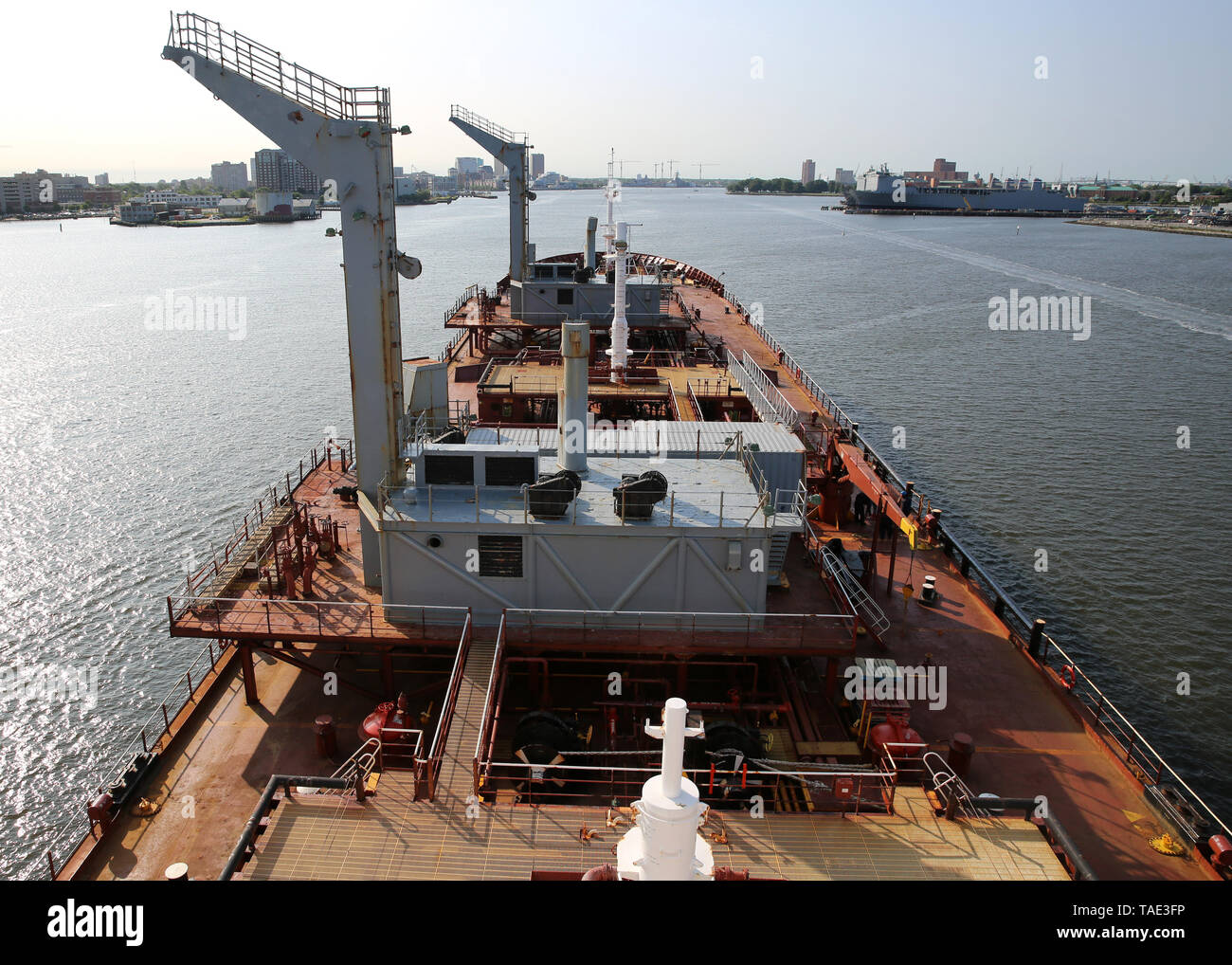 190523-N-OH262-0330 NORFOLK, Va. (May 23, 2019)--Military Sealift ...
