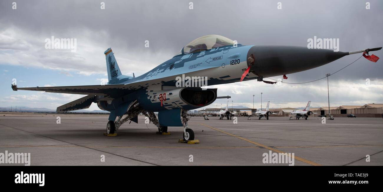 57th aircraft maintenance unit hi-res stock photography and images - Alamy