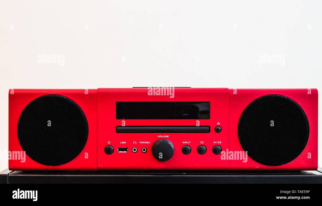 Singer 80s style hi-res stock photography and images - Alamy