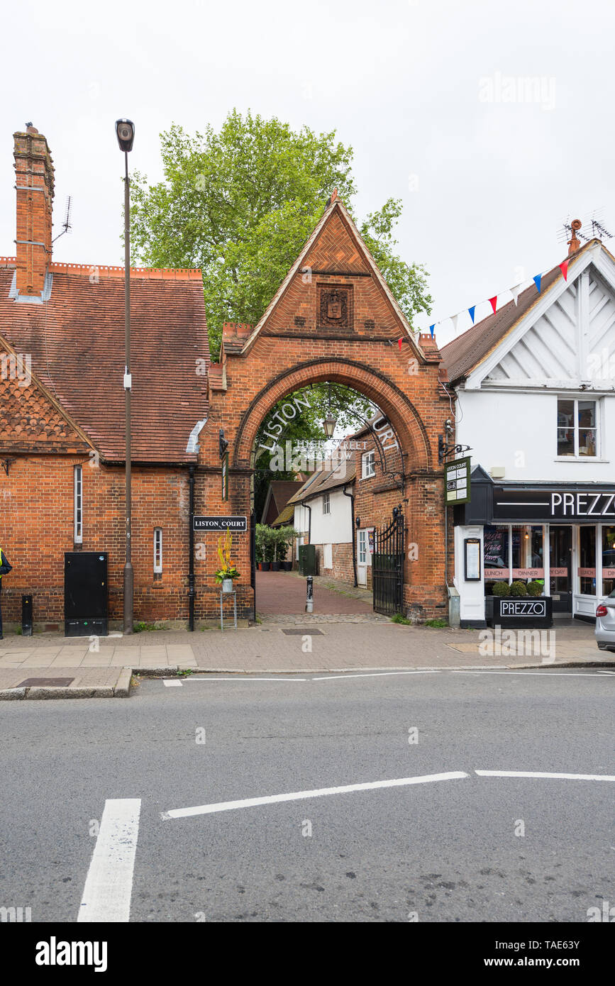 Entrance archway into Liston Court from the High Street, Marlow Stock ...