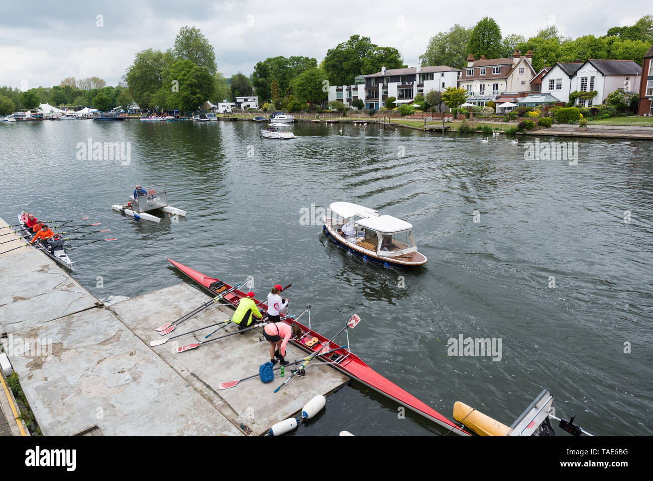 Marlow rowing hi-res stock photography and images - Alamy