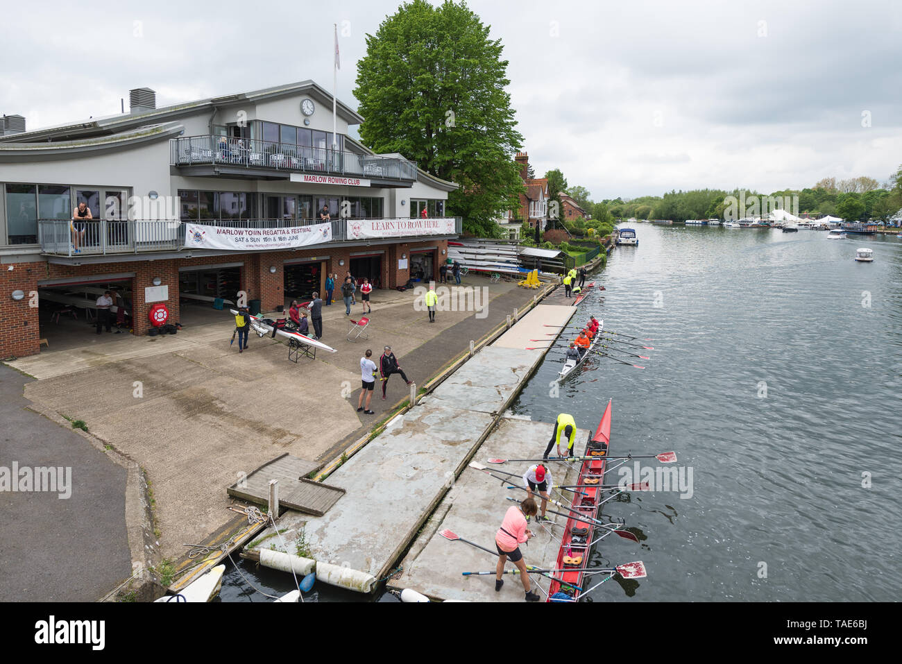 Marlow rowing hi-res stock photography and images - Alamy