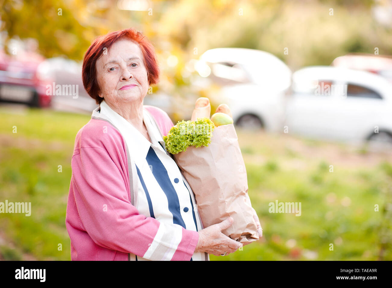 Senior bag market hi-res stock photography and images - Alamy