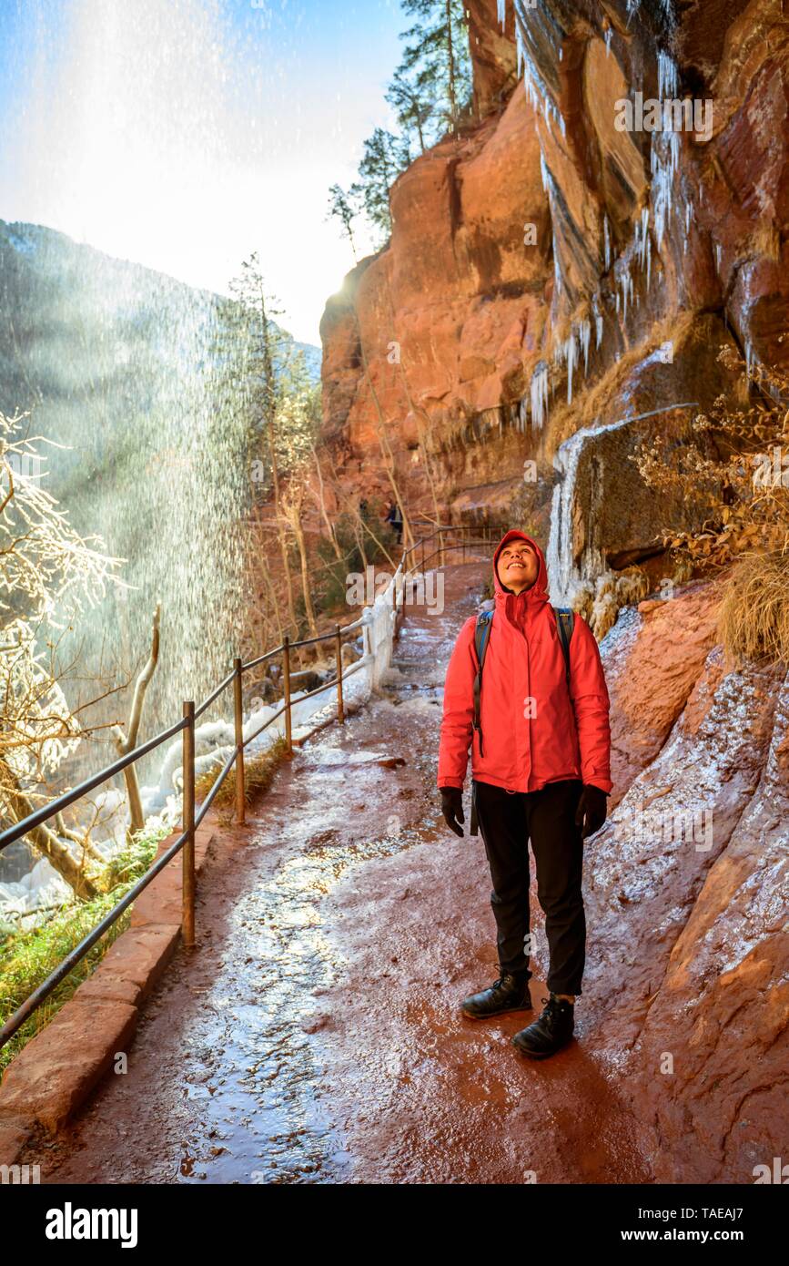 Female from usa hi-res stock photography and images - Alamy