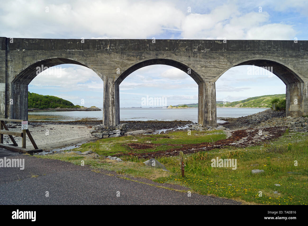 The Avon Viaduct is a railroad bridge over the Avon, which forms the ...