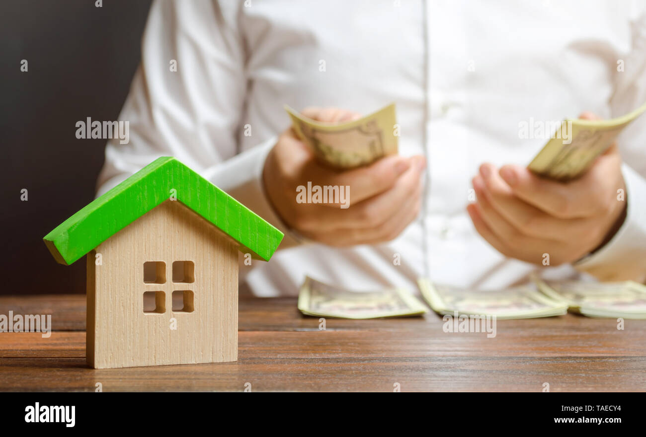 Buyin hi-res stock photography and images - Alamy