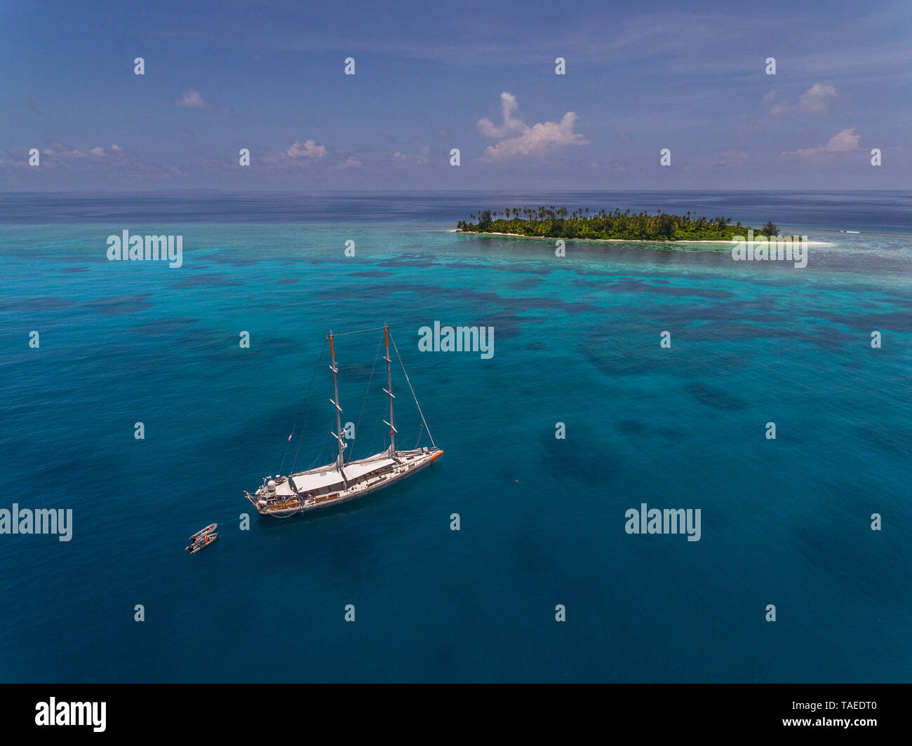 Yanaba island hi-res stock photography and images - Alamy
