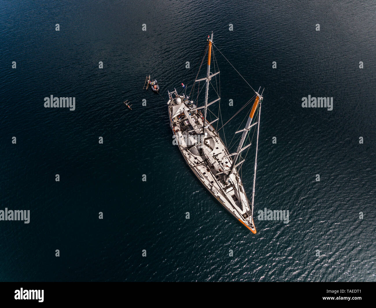 Overview effect earth hi-res stock photography and images - Alamy