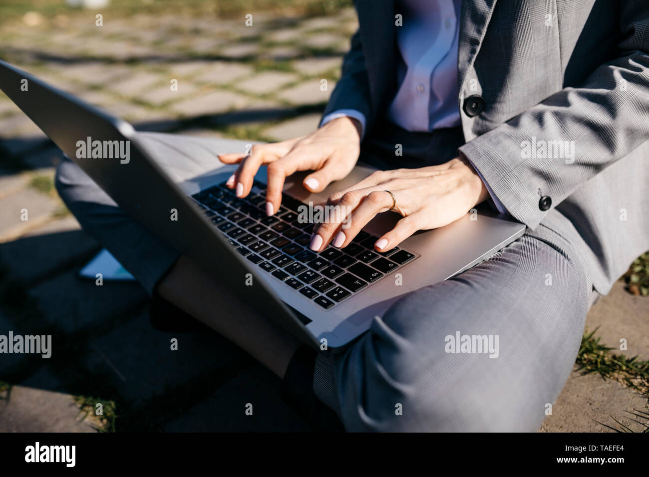 Work working ground hi-res stock photography and images - Alamy