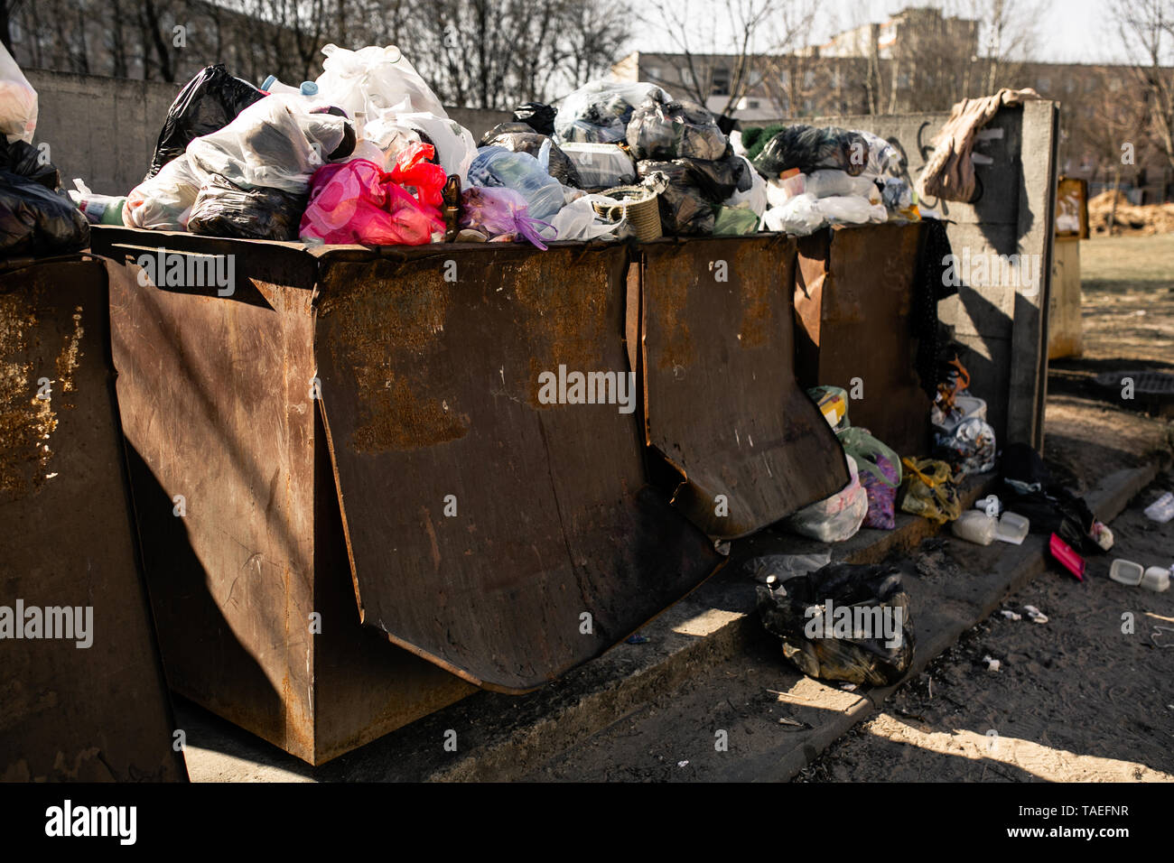 Dumpsters being full with garbage. Garbage cans with garbage Stock ...