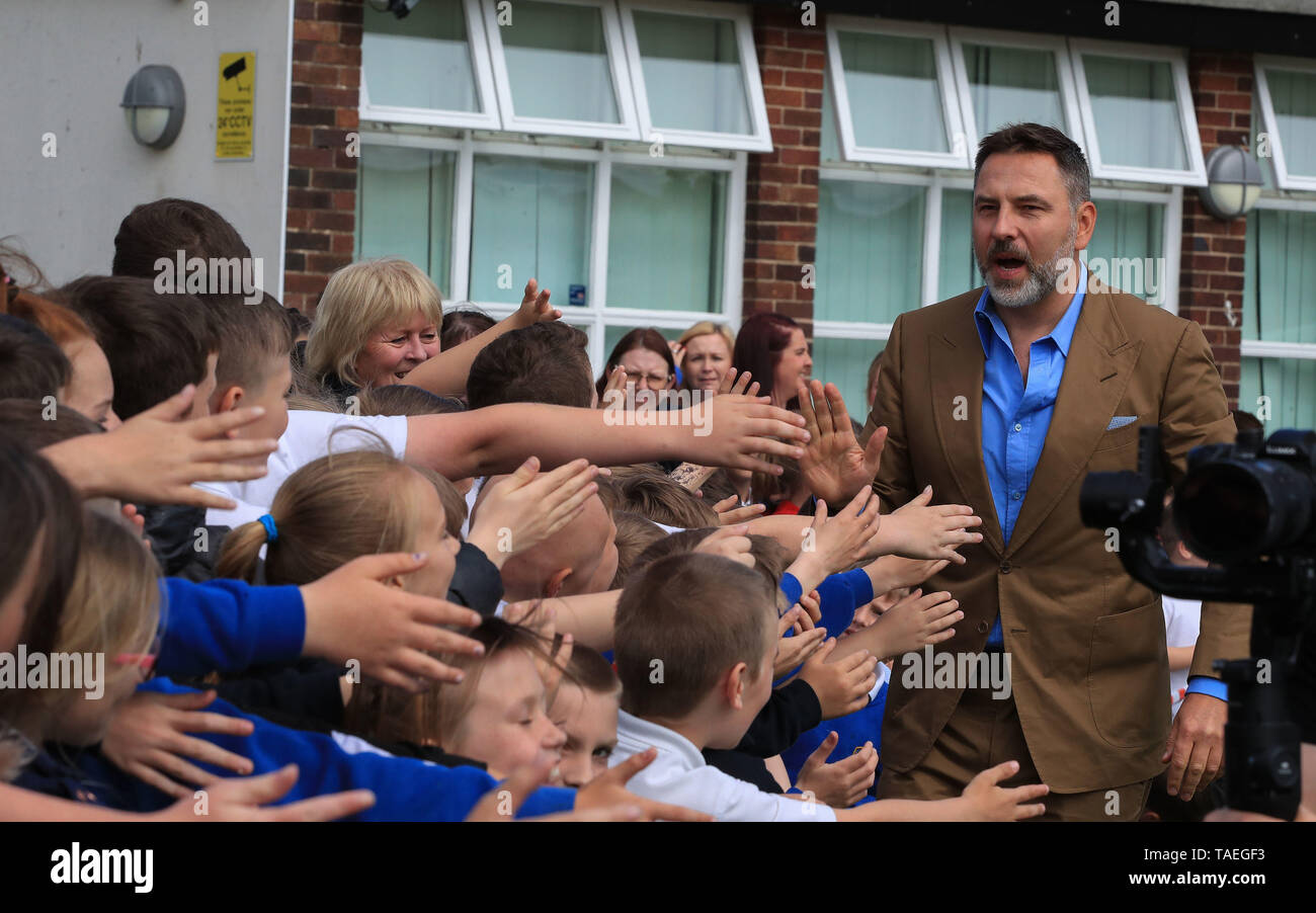 David Walliams During A Visit To Flakefleet Primary School In Fleetwood