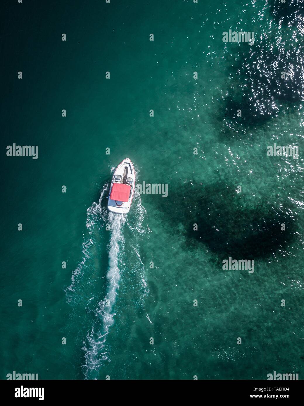 Drone moving forward hi-res stock photography and images - Alamy