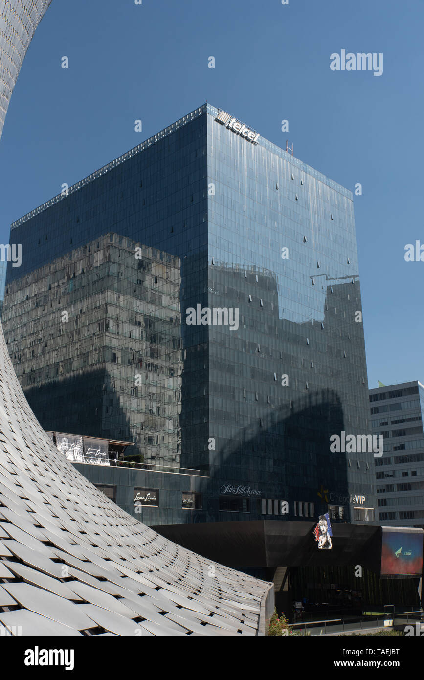 Telcel hi-res stock photography and images - Alamy