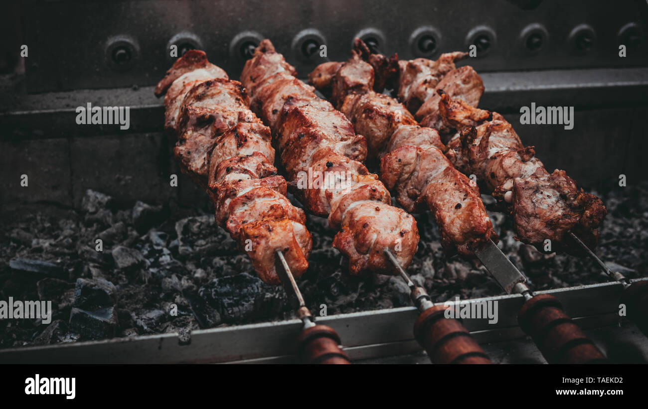 Barbecue season hi-res stock photography and images - Alamy