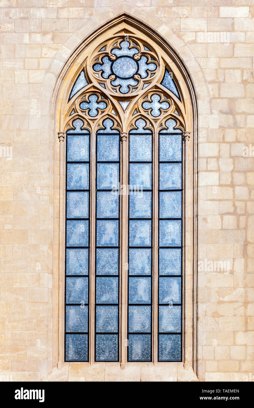 Ornamented window of a cathedral in gothic style Stock Photo - Alamy