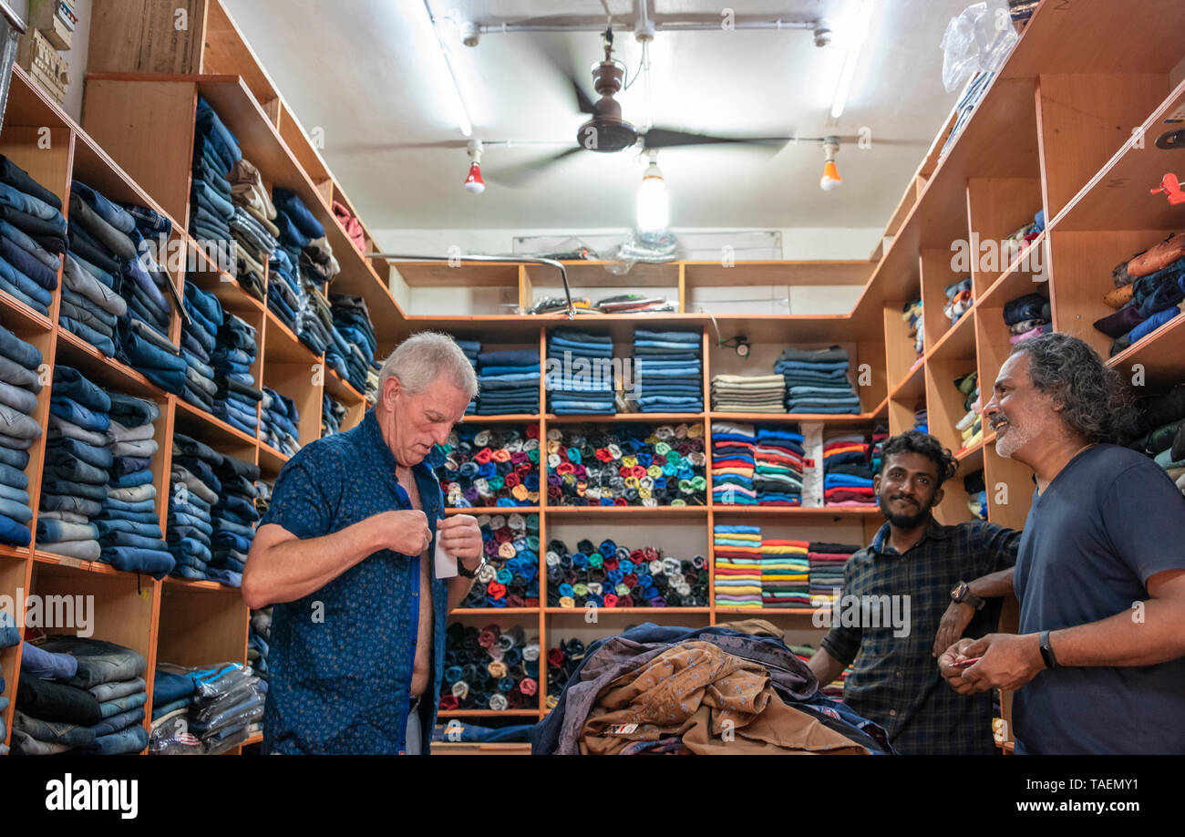 Man wearing lots of clothes hi-res stock photography and images - Alamy