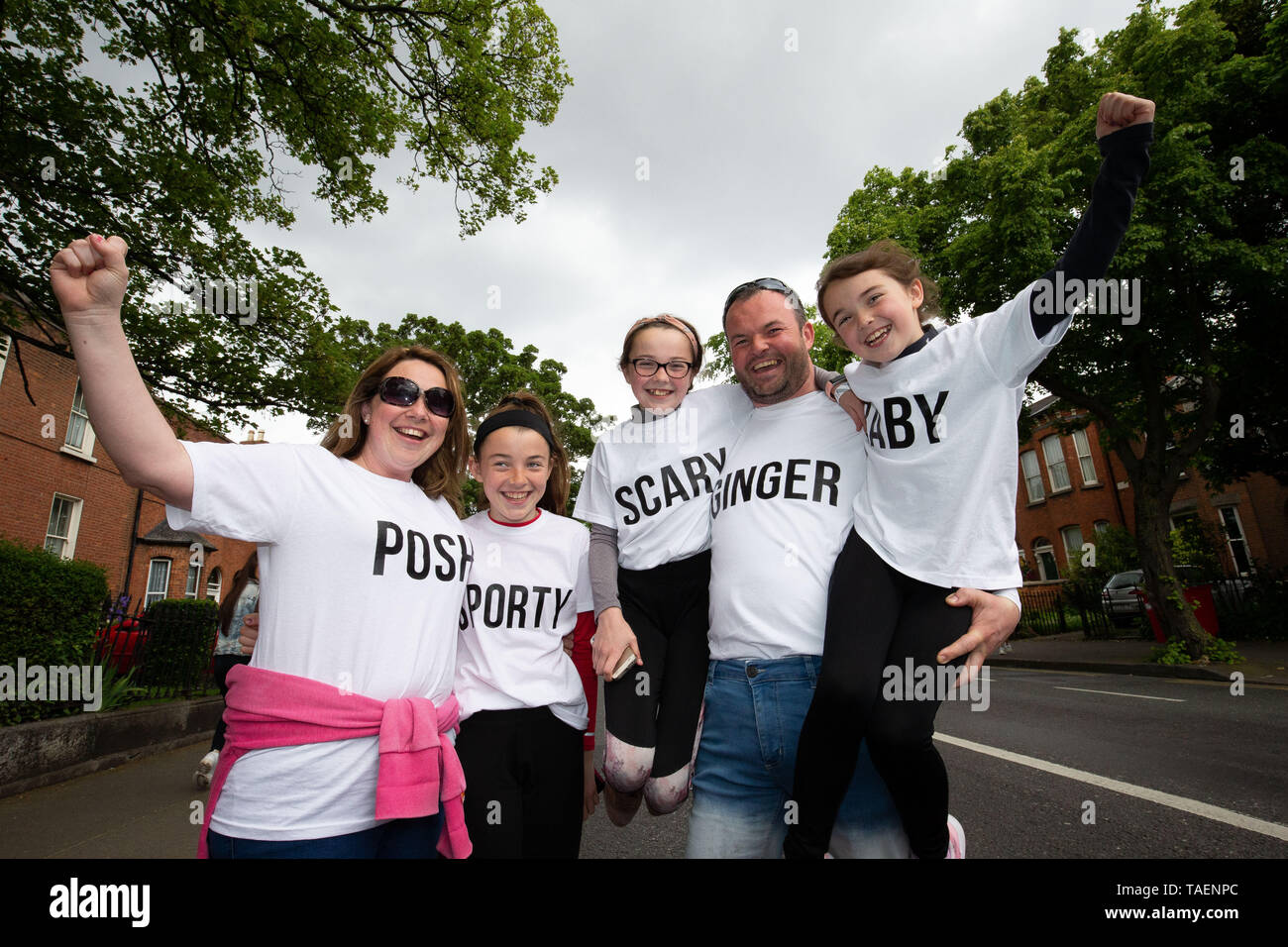 Spice Girls Fans (left to right) Collette King, Cara King, 13, Erin ...
