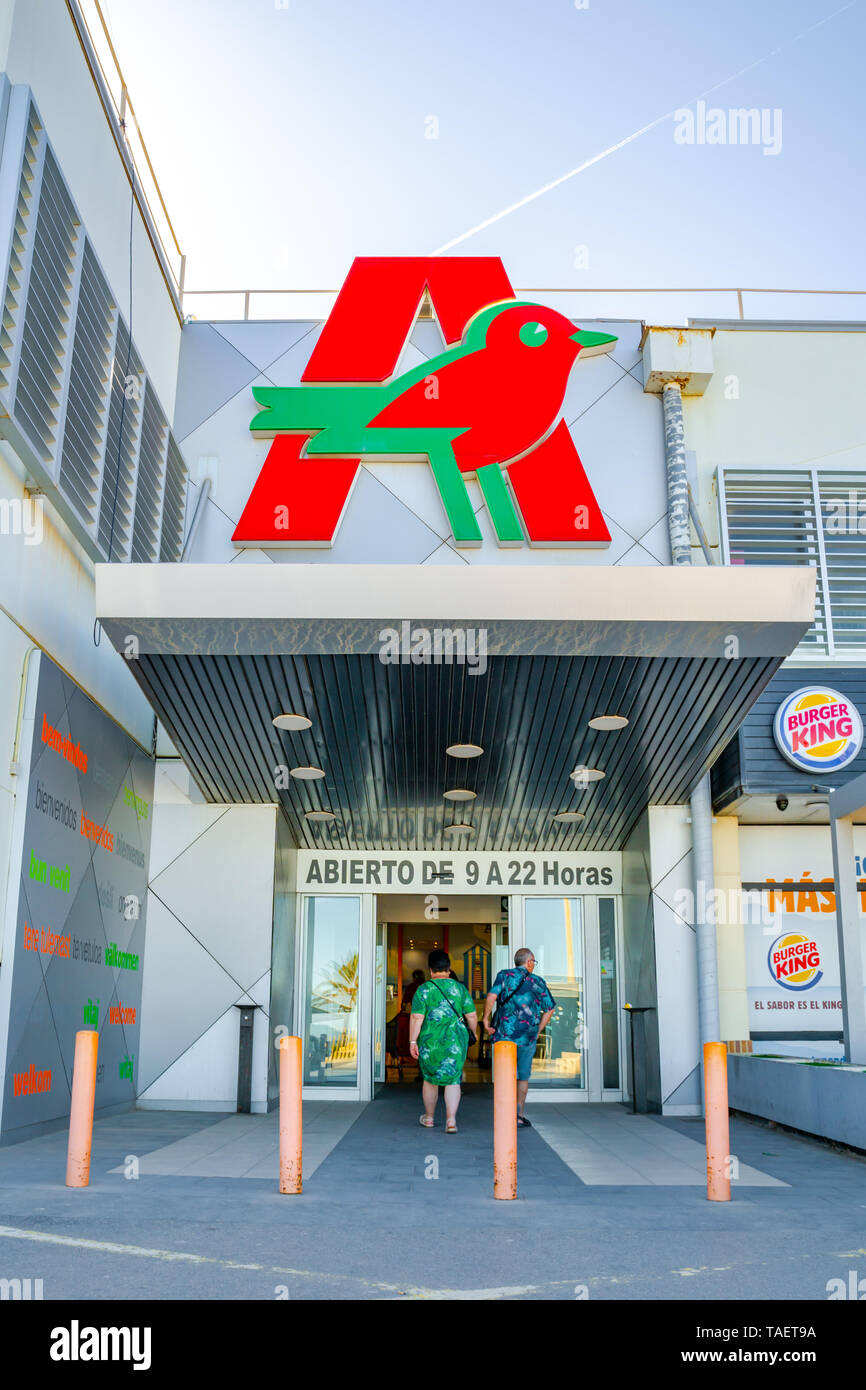 Groupe Auchan Sa High Resolution Stock Photography and Images - Alamy