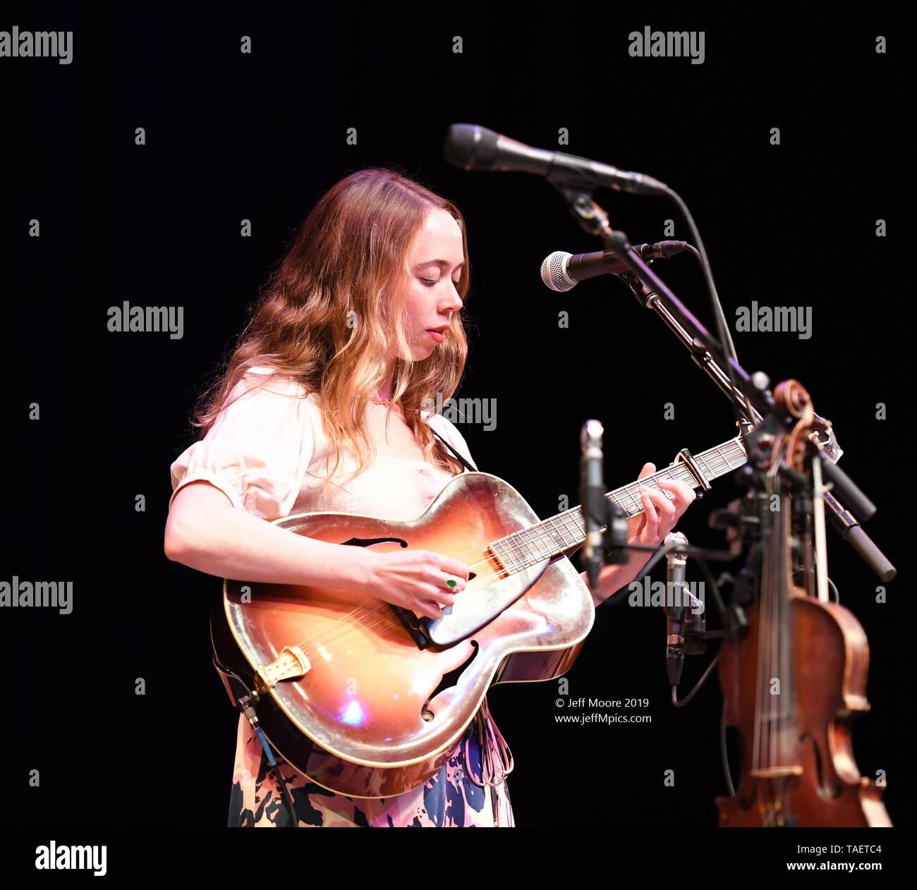 May 23, 2019 - I'M WITH HER member SARAH JAROSZ blend detailed lyicism ...