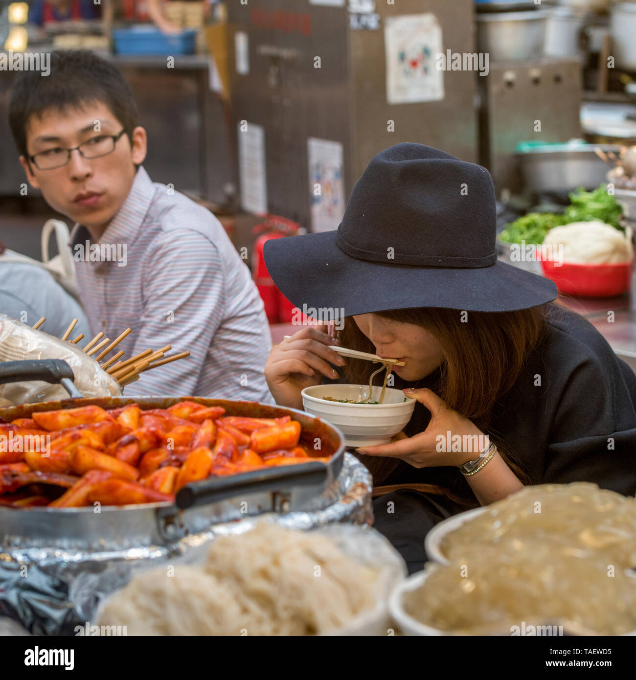 People eating at restaurant, Dongdaemun Market, Seoul, South Korea ...