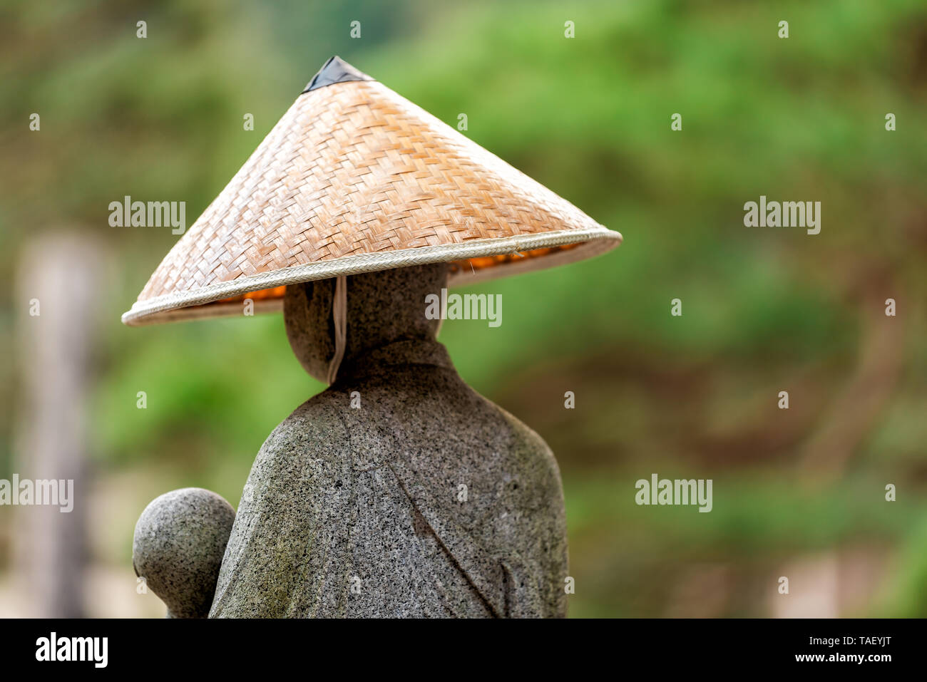Japanese straw hat hi-res stock photography and images - Alamy