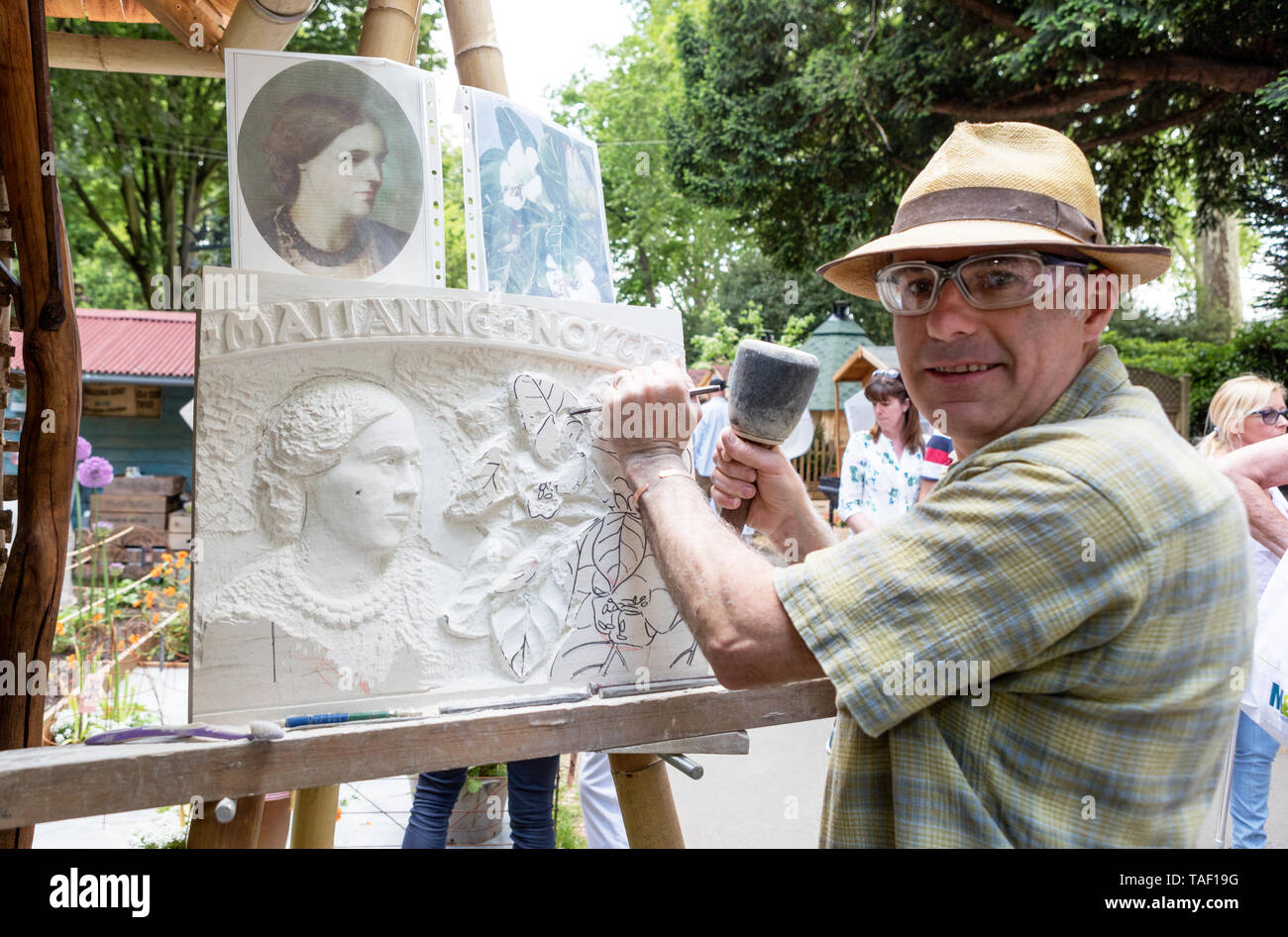 Man Stone Carving at The Chelsea Flower Show 2019 London Stock Photo ...