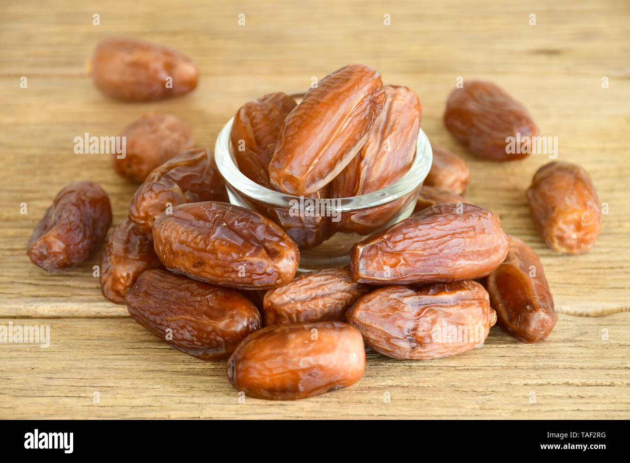 Old dates palm hi-res stock photography and images - Alamy