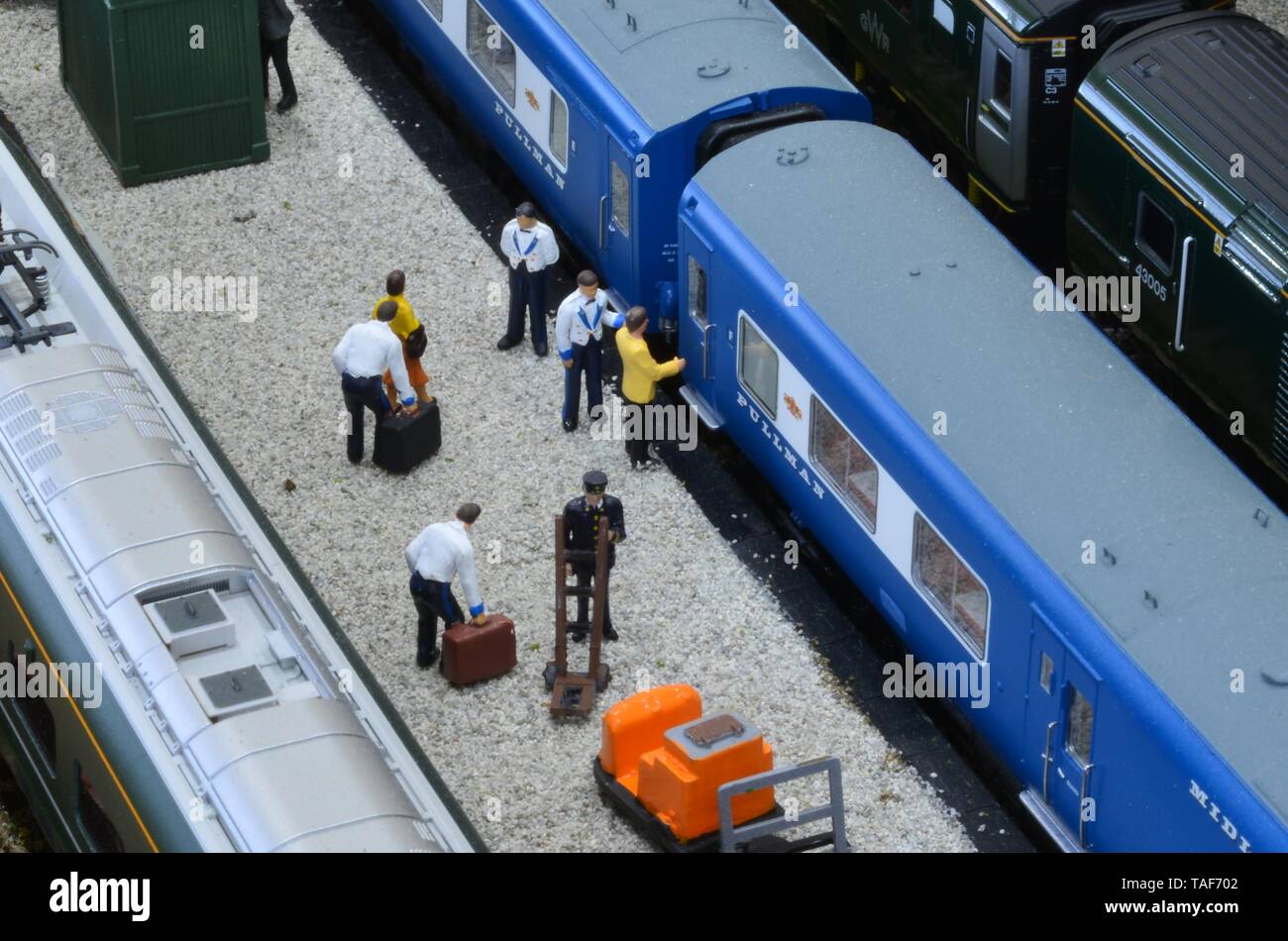 Oo scale hi-res stock photography and images - Alamy