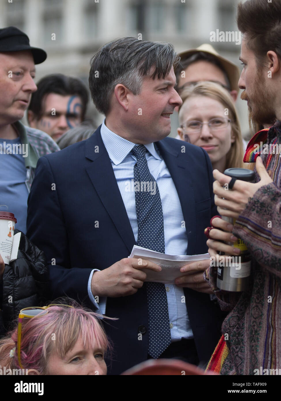 Tonia antoniazzi labour mp hi-res stock photography and images - Alamy