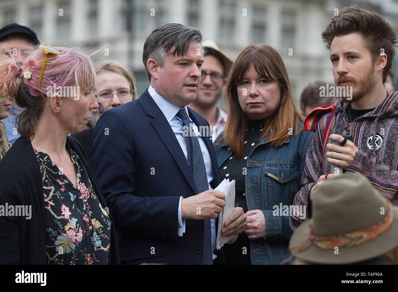 Tonia antoniazzi labour mp hi-res stock photography and images - Alamy