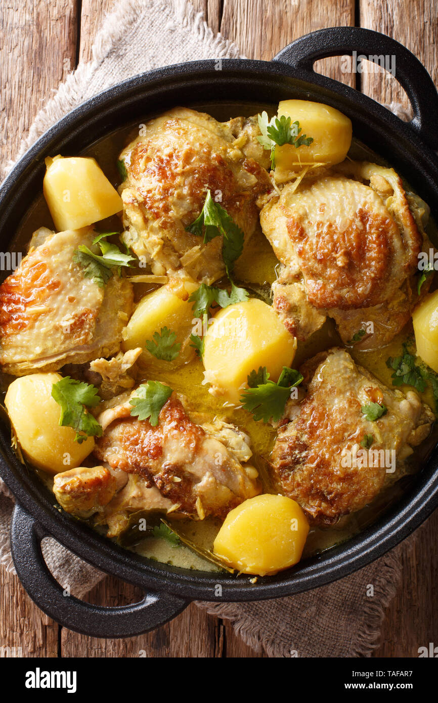 Malaysian chicken curry kari ayam hi-res stock photography and images ...