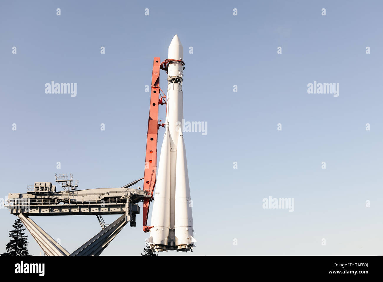 Space rocket ship wallpaper background hi-res stock photography and ...
