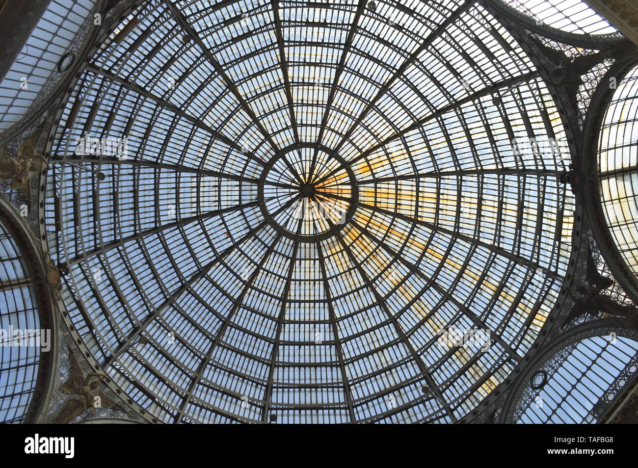 napoli sud italian city landscape street building europe gallery umbero ...
