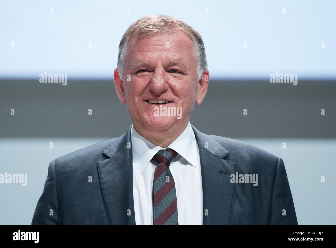 Vw bus meeting hi-res stock photography and images - Alamy