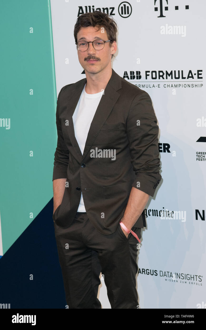 24 May 2019, Berlin: Actor Florian David Fitz comes to the Green Awards ...
