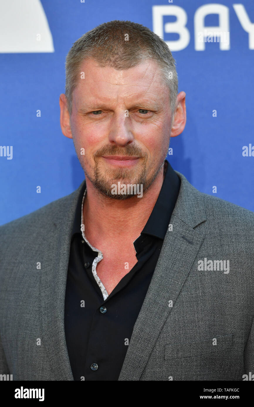 Jamie Holm's Instagram, Twitter & Facebook on IDCrawl