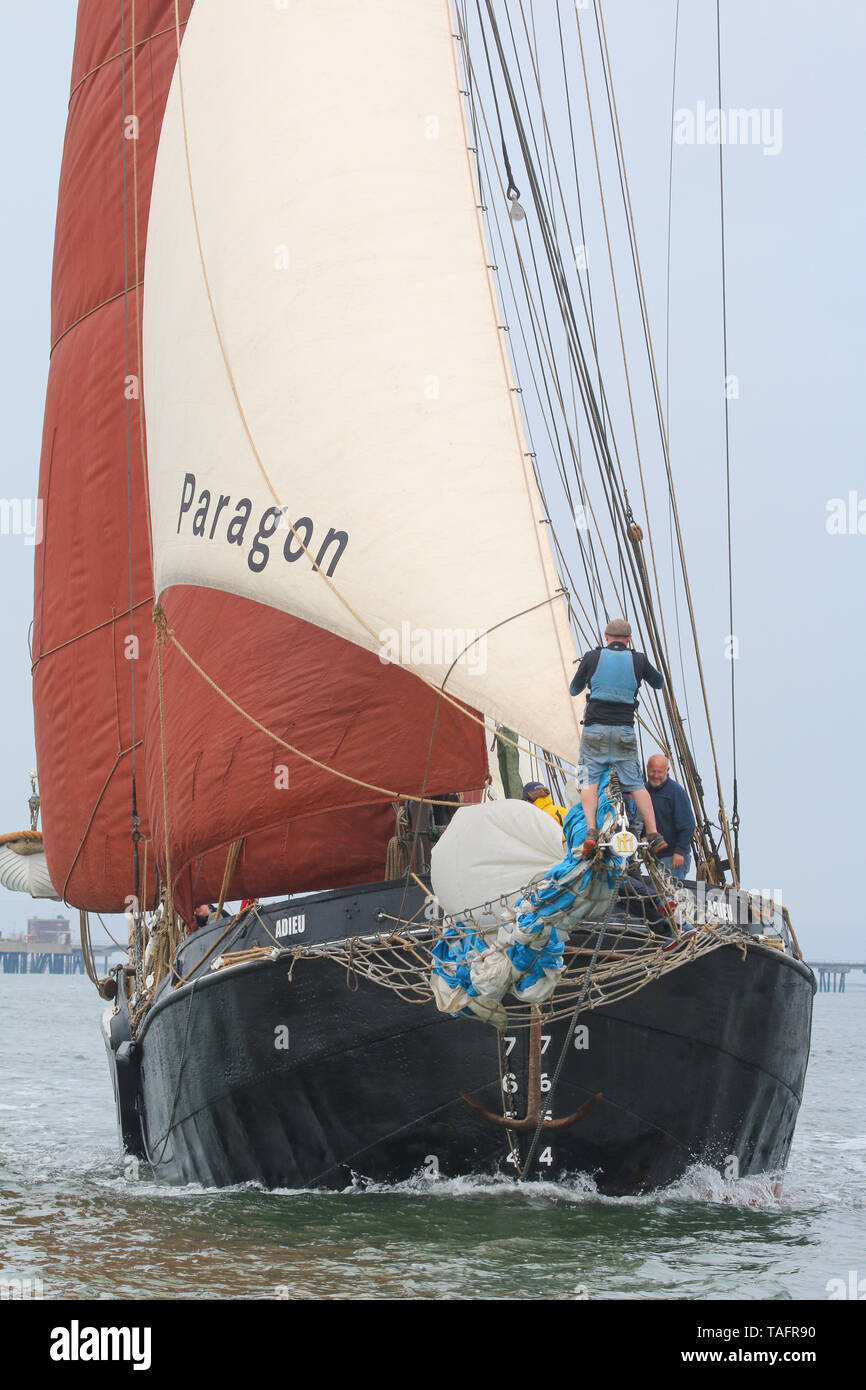 River Medway, Kent, United Kingdom. 25th May, 2019. Almost a dozen ...