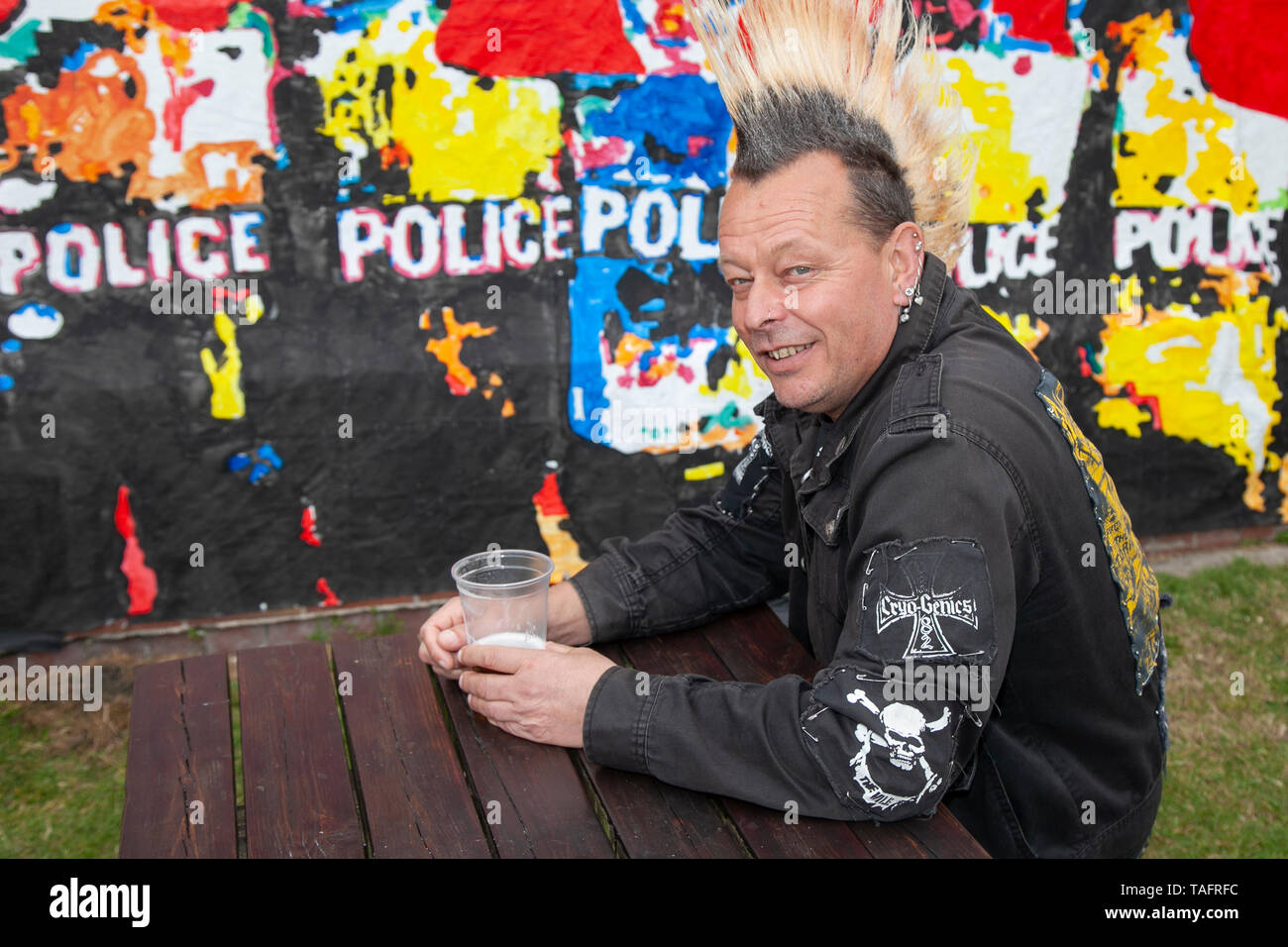 Nice and sleazy hi-res stock photography and images - Alamy