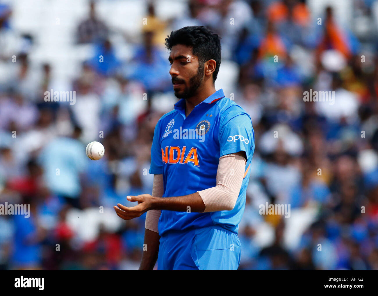Jasprit bumrah hi-res stock photography and images - Alamy
