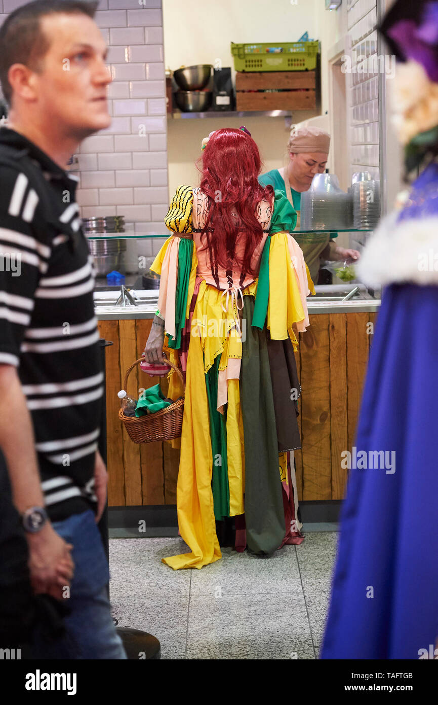 Comic con london 2019 hi-res stock photography and images - Alamy