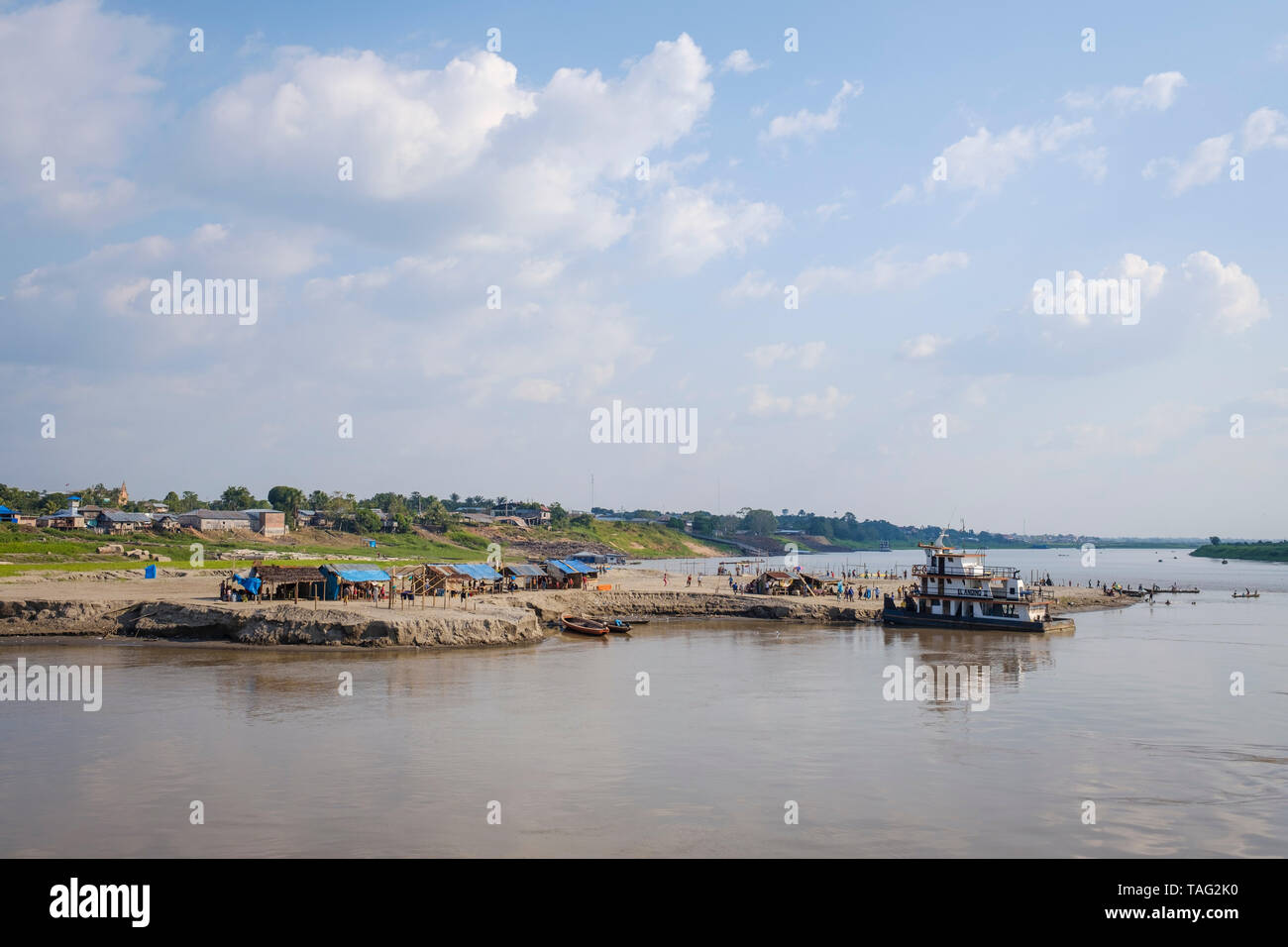Requena community on the route Iquitos-Pucallpa on the Ucayali River ...