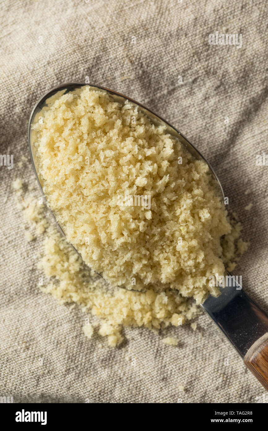 Flakey Breaded Panko Crumbs for Cooking Food Stock Photo - Alamy