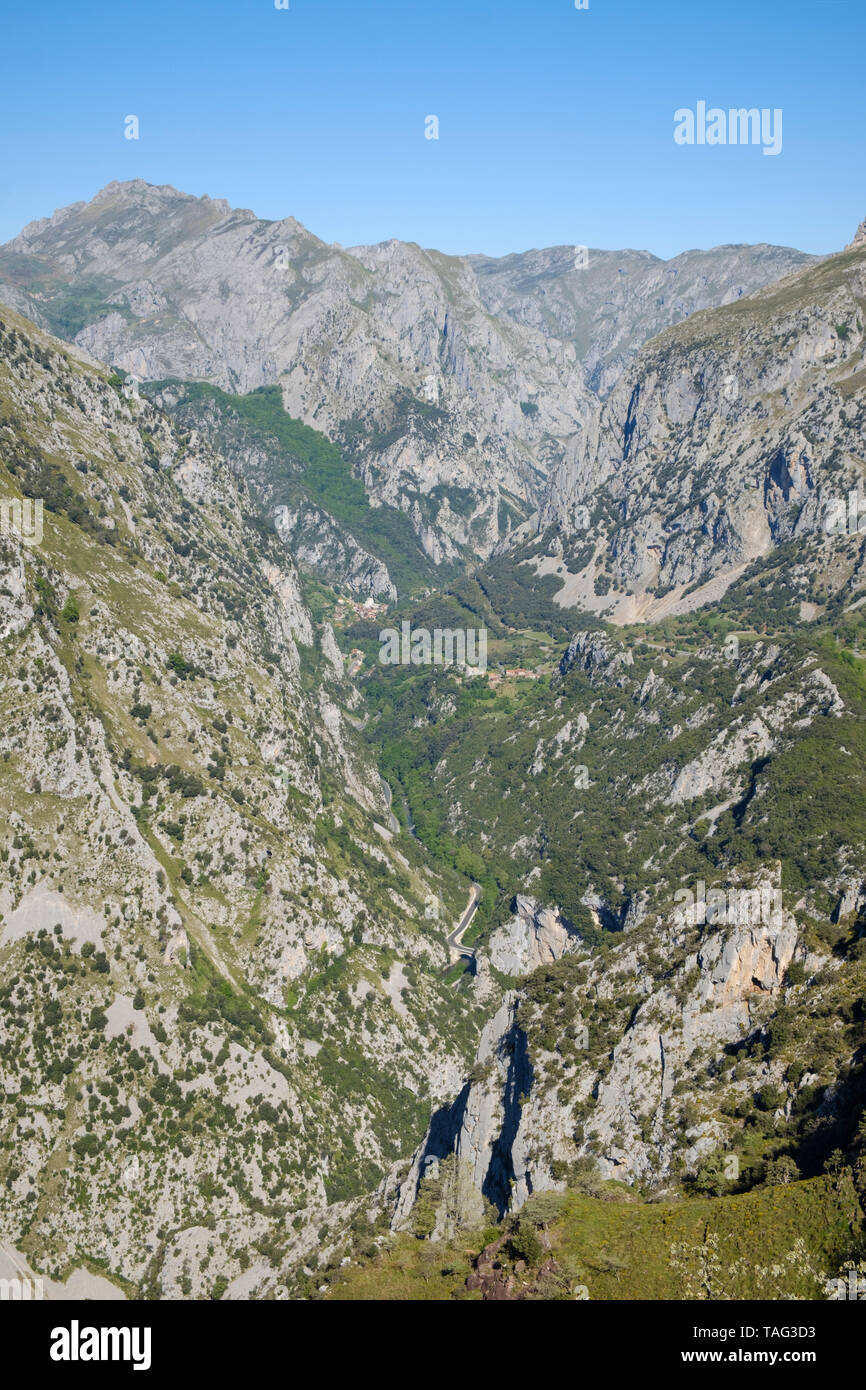Hermida gorge hi-res stock photography and images - Alamy