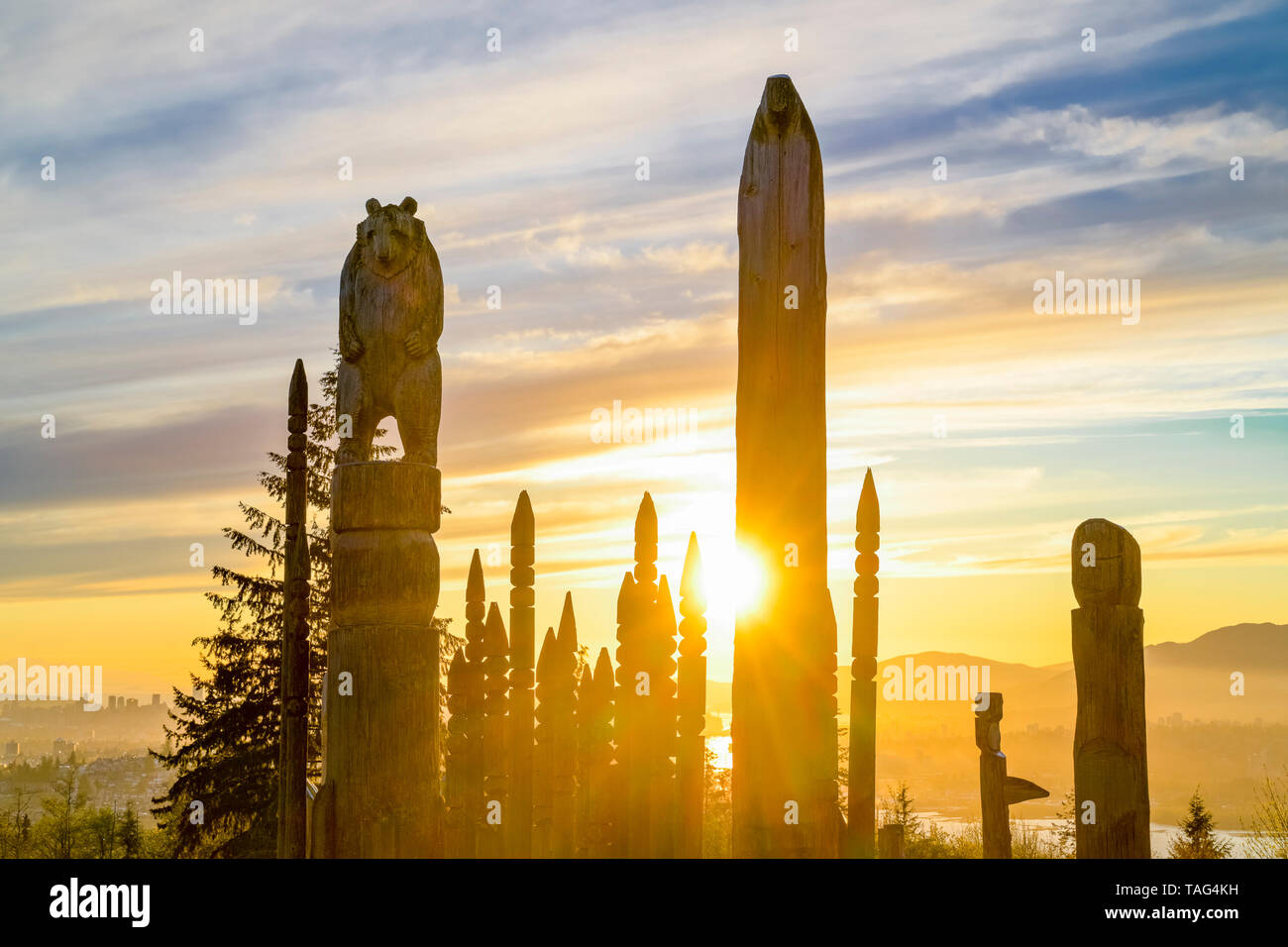 Japanese Ainu totems, Kamui Mintara, Playground of the Gods, Kushiro ...