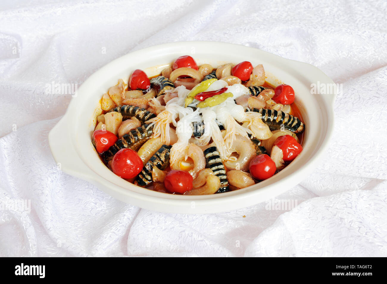 Chinese eel dish hi-res stock photography and images - Alamy