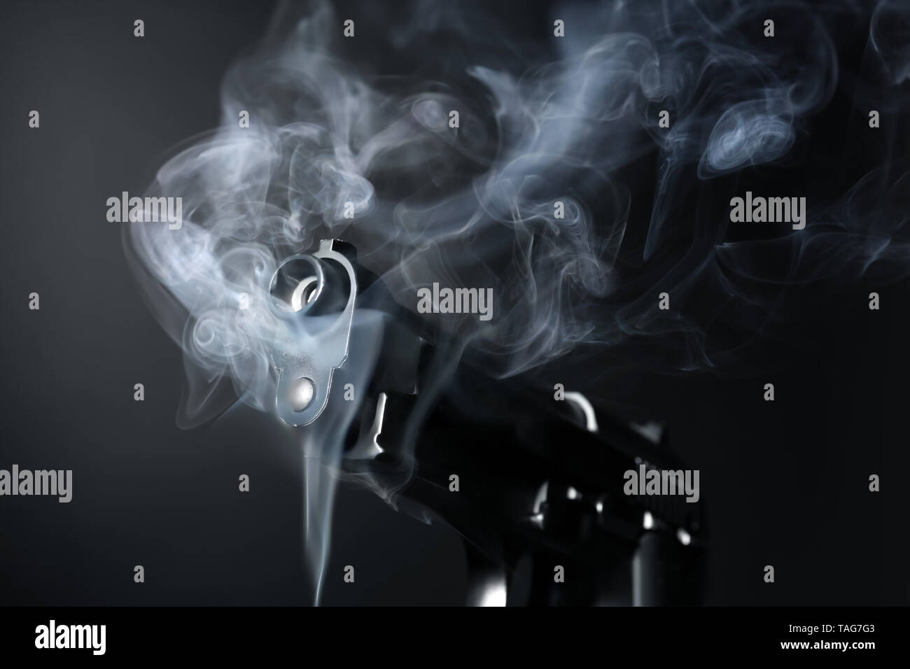 Smoking gun hi-res stock photography and images - Alamy