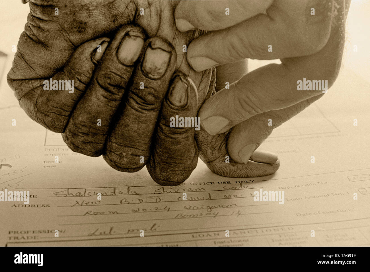 Thumb impression hi-res stock photography and images - Alamy