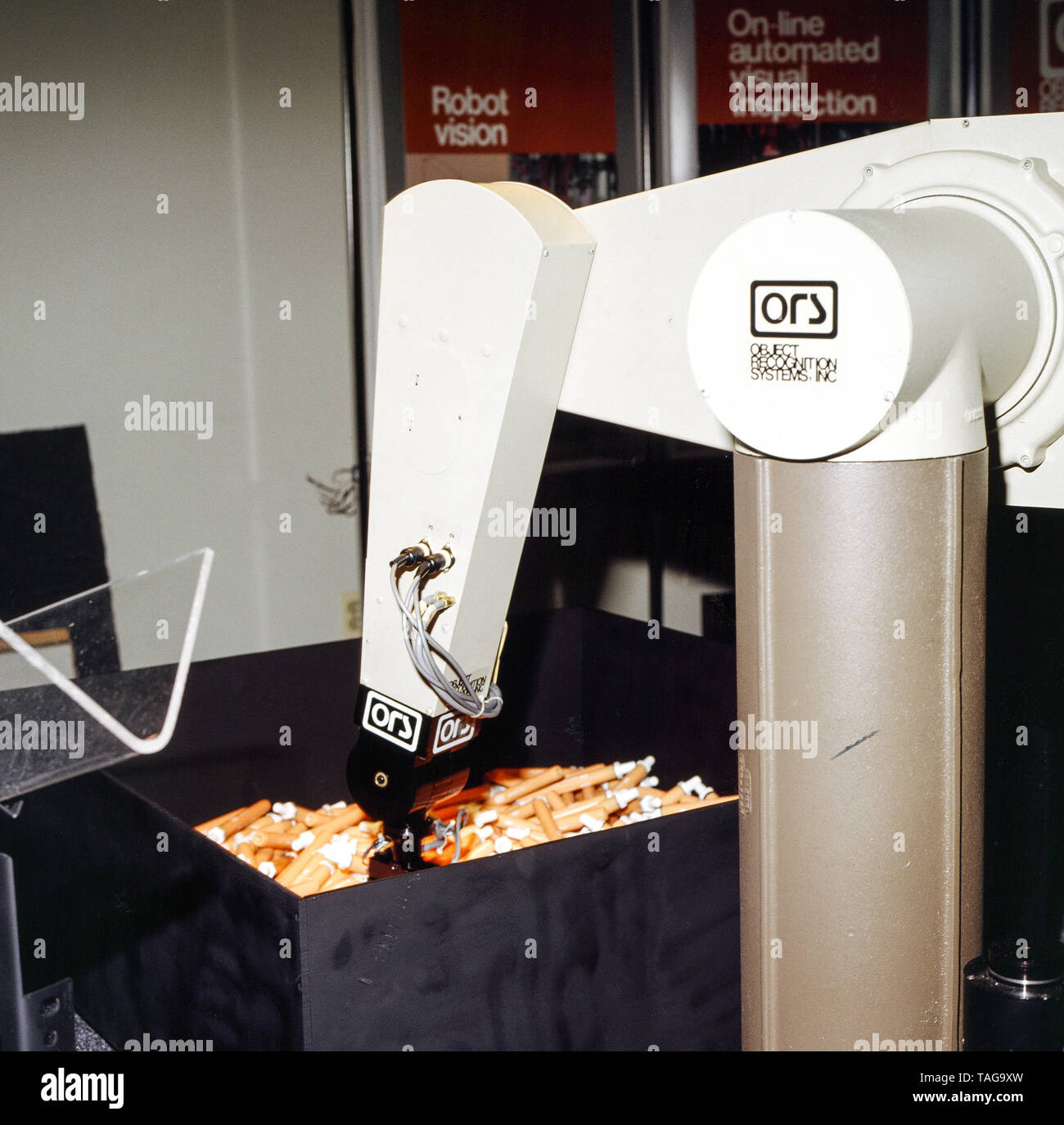 Early robotic arm hi-res stock photography and images - Alamy