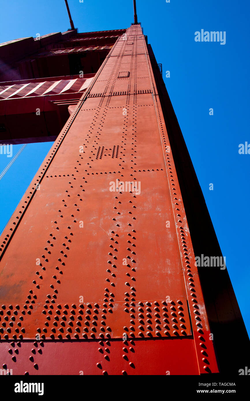 Golden gate bridge tower bridges hi-res stock photography and images ...